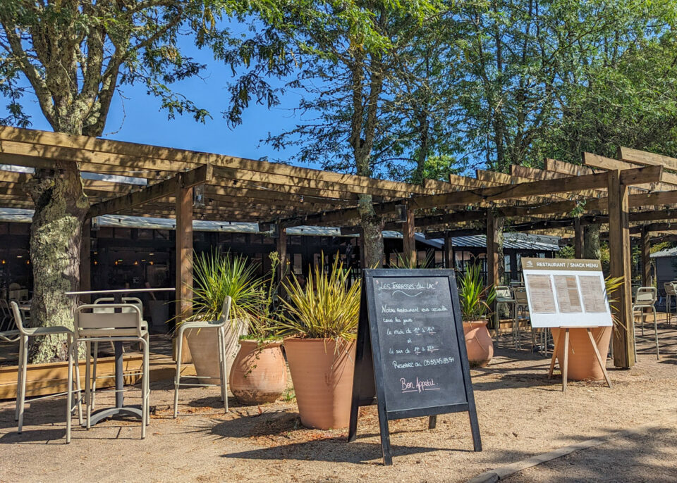 Sandaya Camping Le Col Vert REVIEW: lakeside camping in the SW of France